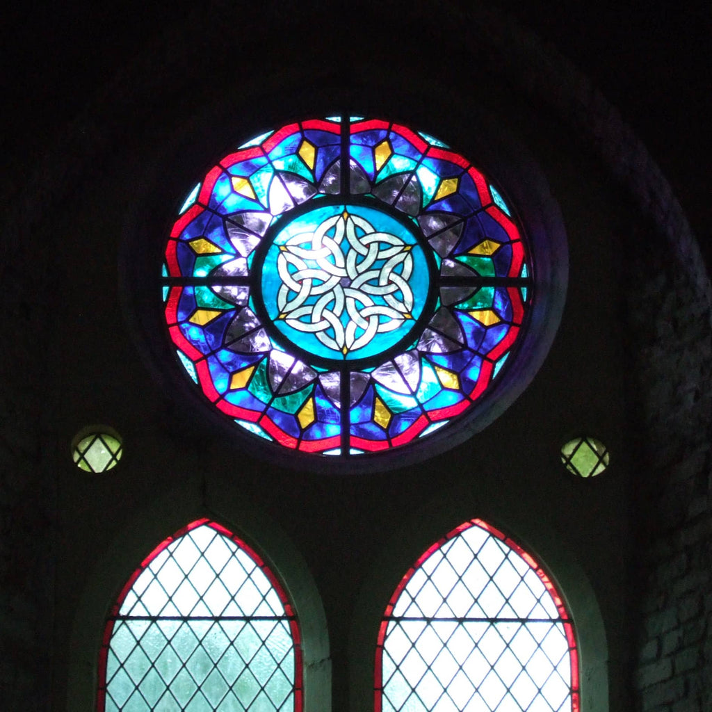The Hard Edge glass art style explained – Glass Art by Linda
